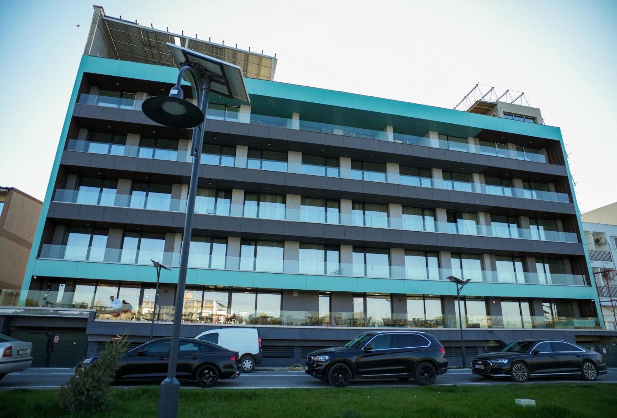 Hotel Poem - Infinity Pool & Panoramic Sea View Eforie Nord, Romania ...